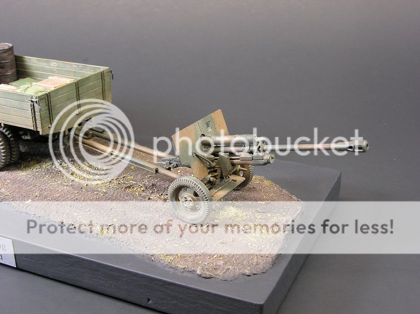 Russian ZiS-5V Truck towing ZiS-3 Field Gun - International Scale Modeller